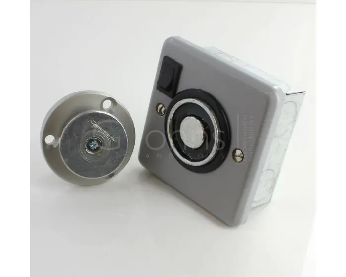 Flush Mounted Electro Magnetic Fire Door Holder 24v DC With Manual On Off Switch Supplied With Armature Plate Silver